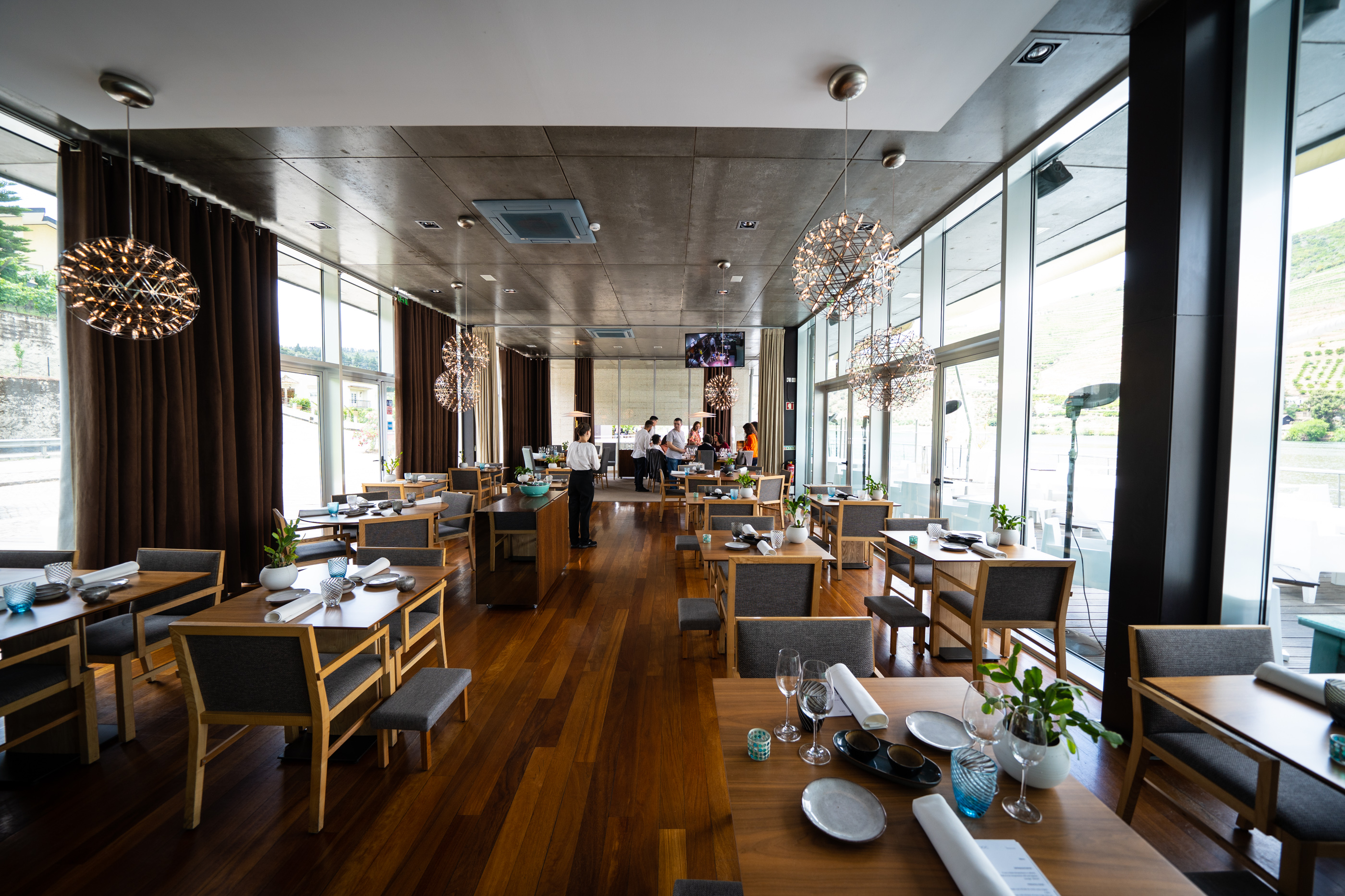 Dia6_DOC_Restaurante-2 – Casal Mala