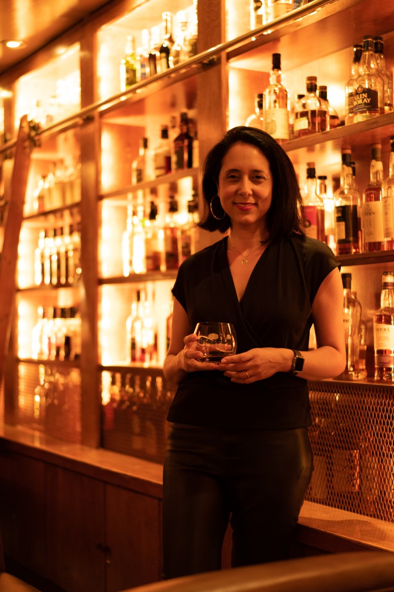 Bar ou Biblioteca? Conheça o Brandy Library, em Tribeca – Casal Mala
